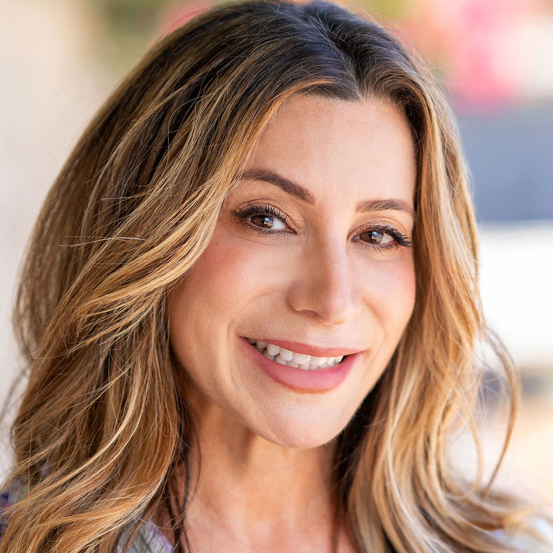 Raquel Molina-Ravenna, Licensed Clinical Social Worker (LCSW) | MiResource